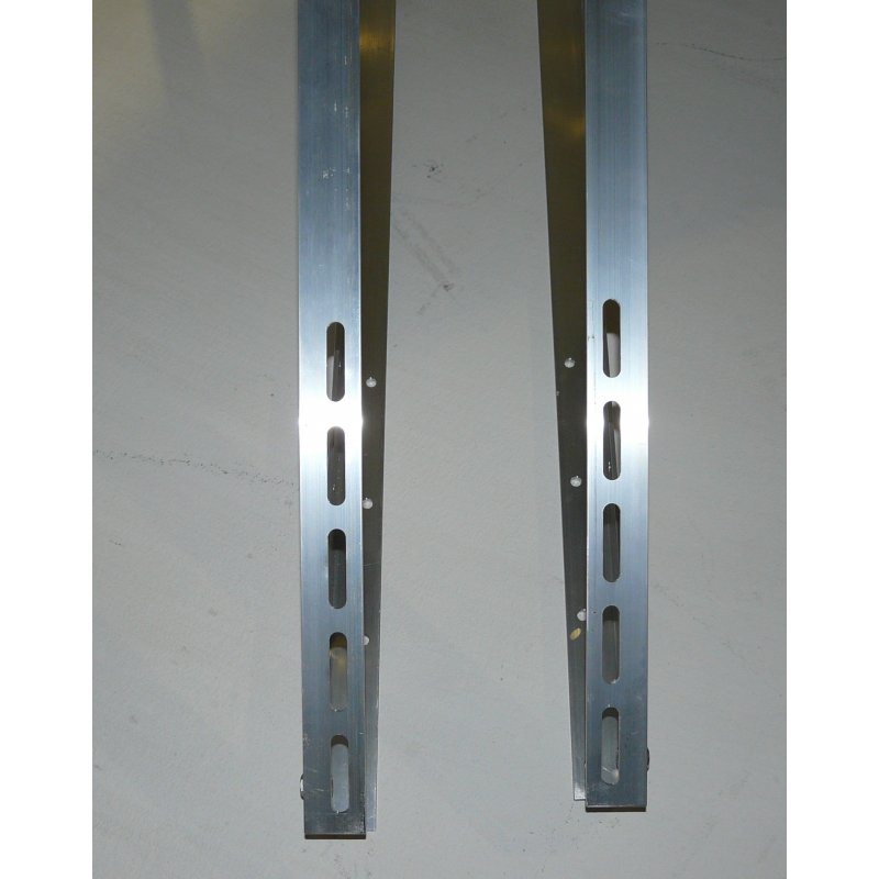 robuste PV Befestigung, verstellbar für Flachdach und Balkonkraftwerk ...